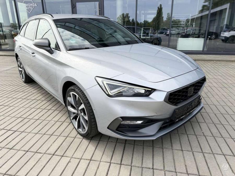 Grey SEAT Leon 2021 in Kaunas, with an engine capacity of 1.40 L and mileage of 195 thousand km for 13900 €, photo 3 on AUTOMOTO.COM.LV