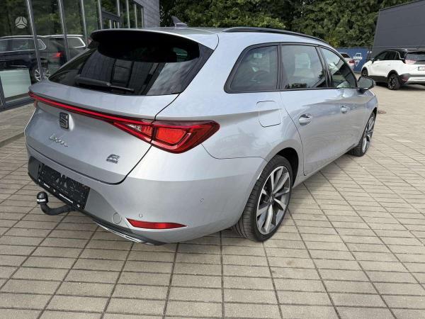 Grey SEAT Leon 2021 in Kaunas, with an engine capacity of 1.40 L and mileage of 195 thousand km for 13900 €, photo 3 on AUTOMOTO.COM.LV