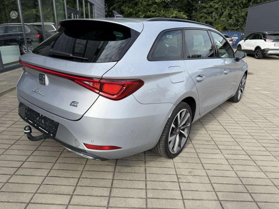 Grey SEAT Leon 2021 in Kaunas, with an engine capacity of 1.40 L and mileage of 195 thousand km for 13900 €, photo 4 on AUTOMOTO.COM.LV