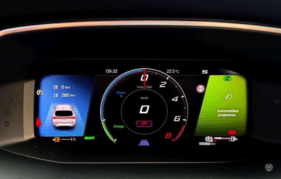 Grey SEAT Leon 2021 in Kaunas, with an engine capacity of 1.40 L and mileage of 195 thousand km for 13900 €, photo 8 on AUTOMOTO.COM.LV