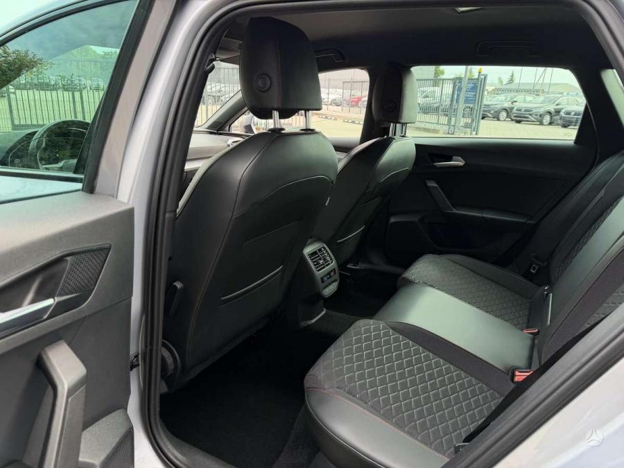 Grey SEAT Leon 2021 in Kaunas, with an engine capacity of 1.40 L and mileage of 195 thousand km for 13900 €, photo 17 on AUTOMOTO.COM.LV