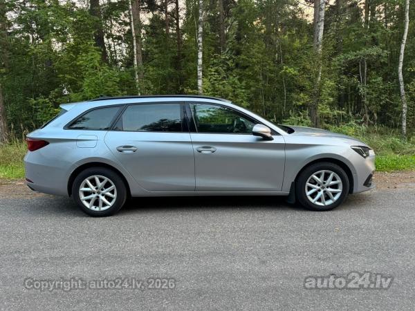 SEAT Leon 2021 in Parnu on AUTOMOTO.COM.LV Grey SEAT Leon 2021 in Parnu, with an engine capacity of 2.00 L and mileage of 114 thousand km for 16900 €, photo 7 on AUTOMOTO.COM.LV