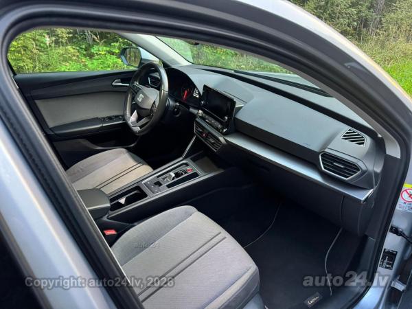 SEAT Leon 2021 in Parnu on AUTOMOTO.COM.LV Grey SEAT Leon 2021 in Parnu, with an engine capacity of 2.00 L and mileage of 114 thousand km for 16900 €, photo 10 on AUTOMOTO.COM.LV