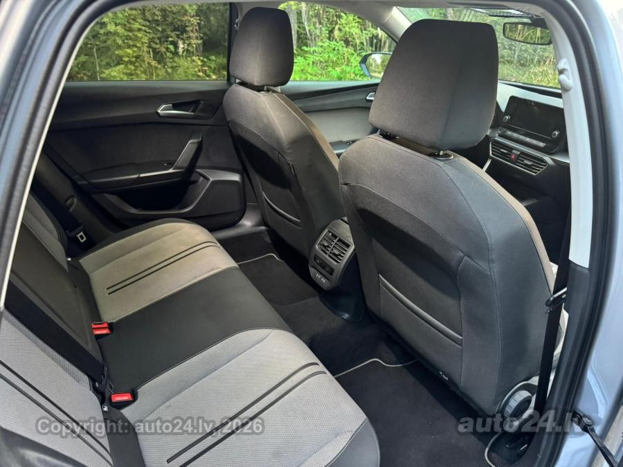 Grey SEAT Leon 2021 in Parnu, with an engine capacity of 2.00 L and mileage of 114 thousand km for 16900 €, photo 11 on AUTOMOTO.COM.LV