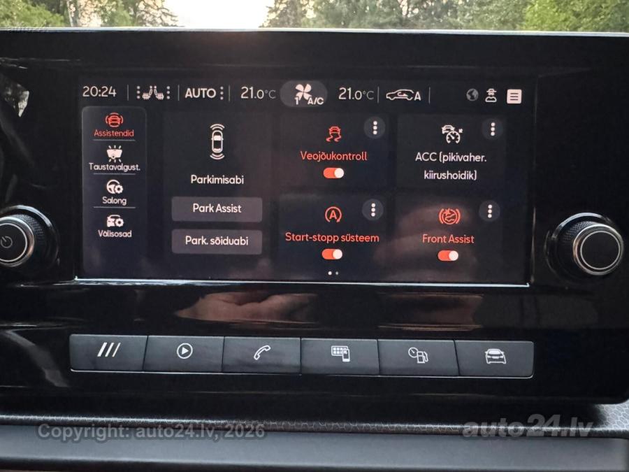 Grey SEAT Leon 2021 in Parnu, with an engine capacity of 2.00 L and mileage of 114 thousand km for 16900 €, photo 19 on AUTOMOTO.COM.LV