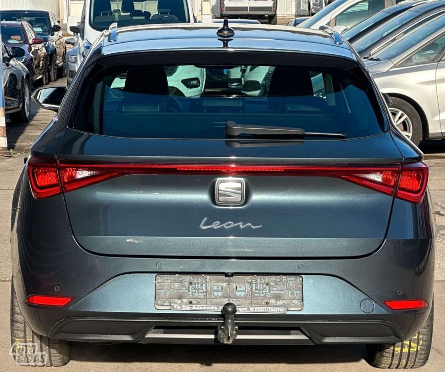 Pelēks SEAT Leon 2022 Kauņa, ar dzinēja tilpumu 2.00 L un nobraukumu 80 tūkst. km par 25364 €, foto 4 vietnē AUTOMOTO.COM.LV