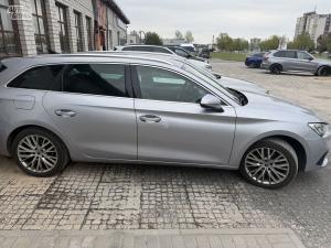 Grey SEAT Leon 2022 in Kaunas, with an engine capacity of 2.00 L and mileage of 210 thousand km for 9000 €, photo 3 on AUTOMOTO.COM.LV