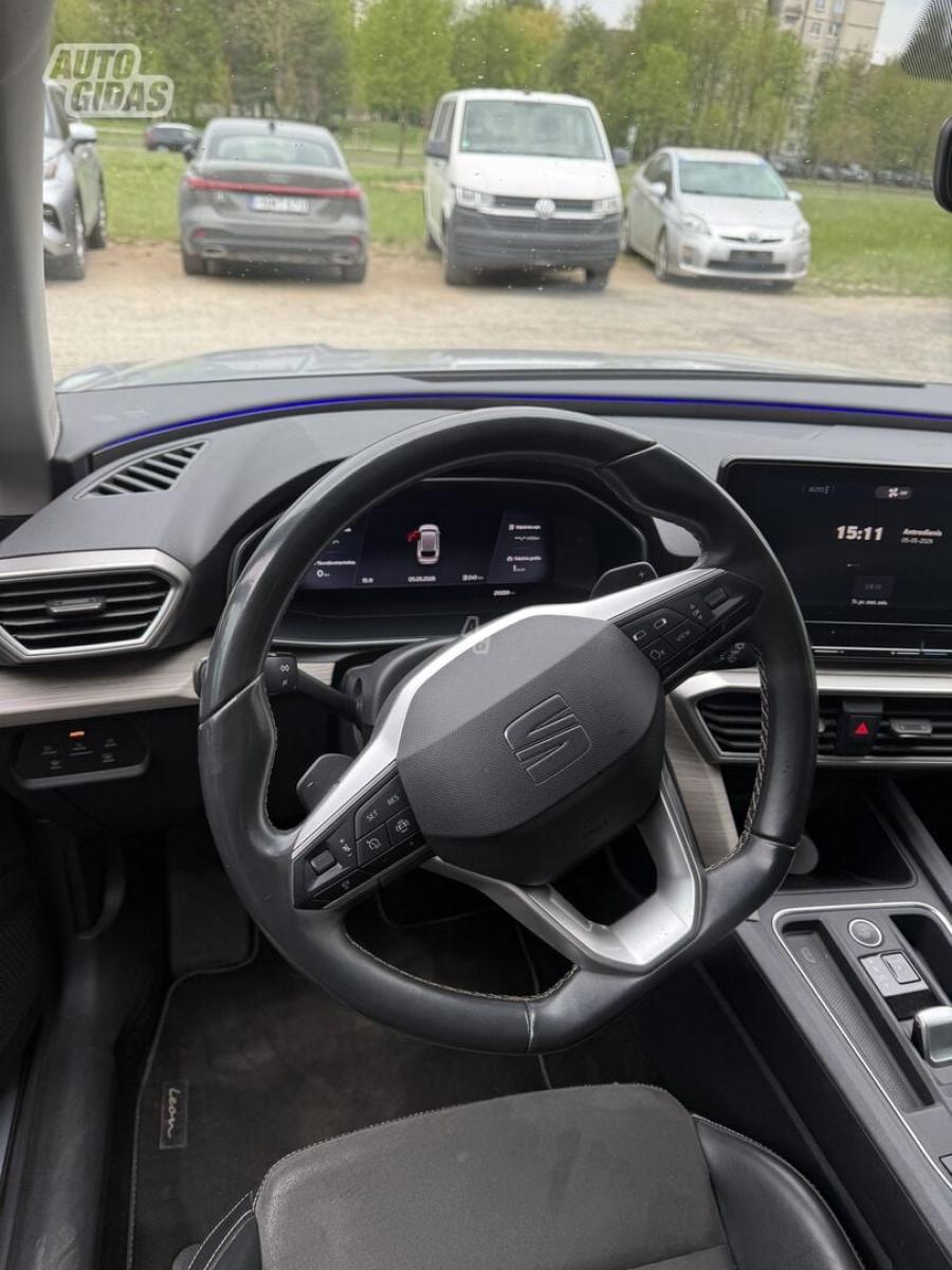 Grey SEAT Leon 2022 in Kaunas, with an engine capacity of 2.00 L and mileage of 210 thousand km for 9000 €, photo 7 on AUTOMOTO.COM.LV