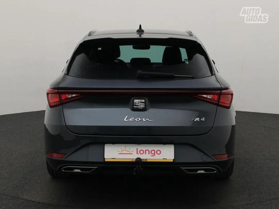 Grey SEAT Leon 2022 in Vilnius, with an engine capacity of 2.00 L and mileage of 207 thousand km for 17999 €, photo 6 on AUTOMOTO.COM.LV