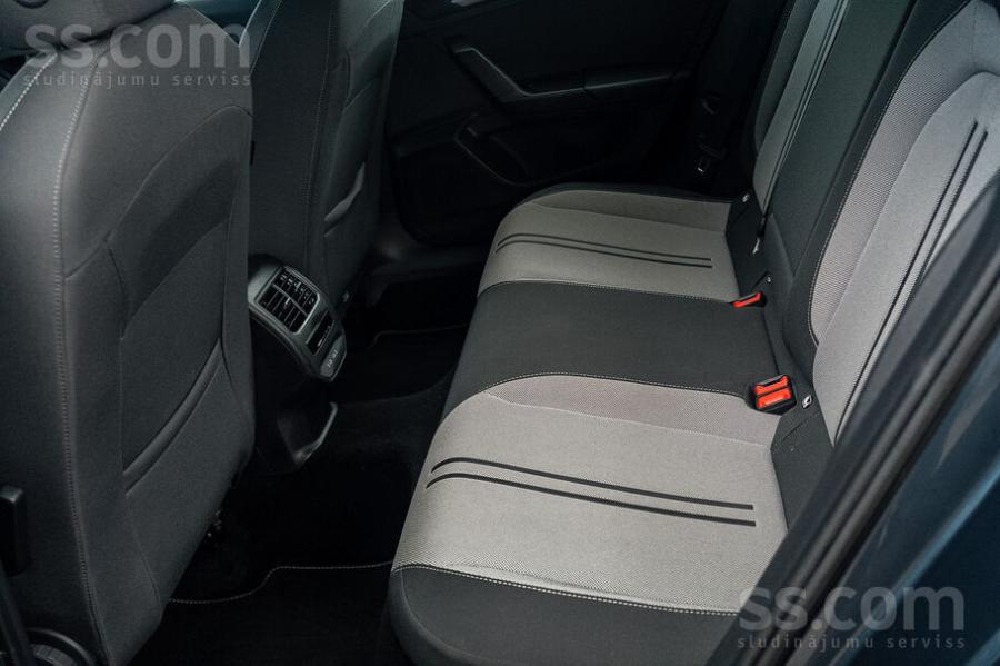 Grey SEAT Leon 2022 in Riga, with an engine capacity of 2.00 L and mileage of 0 thousand km for 11900 €, photo 26 on AUTOMOTO.COM.LV