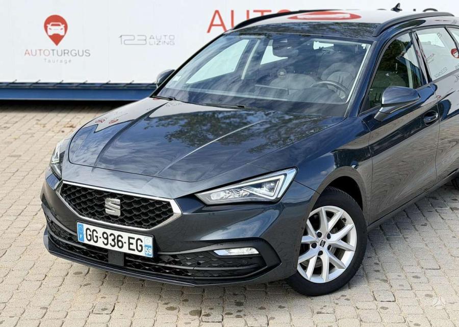 Grey SEAT Leon 2022 in Taurage, with an engine capacity of 1.97 L and mileage of 230 thousand km for 10600 €, photo 3 on AUTOMOTO.COM.LV