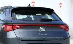 Grey SEAT Leon 2022 in Taurage, with an engine capacity of 1.97 L and mileage of 230 thousand km for 10600 €, photo 25 on AUTOMOTO.COM.LV