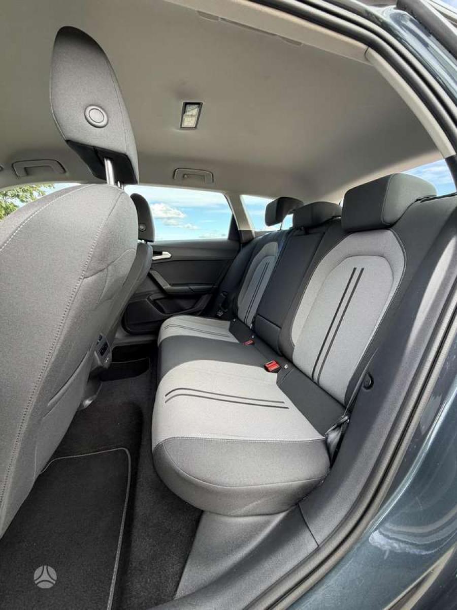 Grey SEAT Leon 2022 in Taurage, with an engine capacity of 1.97 L and mileage of 230 thousand km for 10600 €, photo 39 on AUTOMOTO.COM.LV