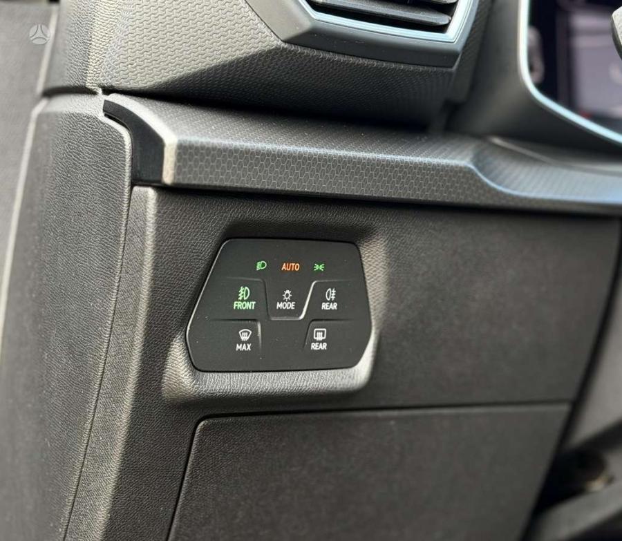 Grey SEAT Leon 2022 in Taurage, with an engine capacity of 1.97 L and mileage of 230 thousand km for 10600 €, photo 49 on AUTOMOTO.COM.LV