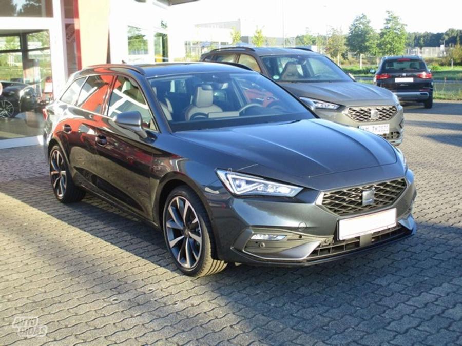 Pelēks SEAT Leon 2023 Kauņa, ar dzinēja tilpumu 1.50 L un nobraukumu 15 tūkst. km par 32690 €, foto 2 vietnē AUTOMOTO.COM.LV