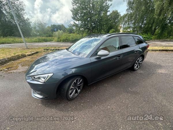 Grey SEAT Leon 2024 in Tallinn, with an engine capacity of 2.00 L and mileage of 61 thousand km for 27500 €, photo 4 on AUTOMOTO.COM.LV