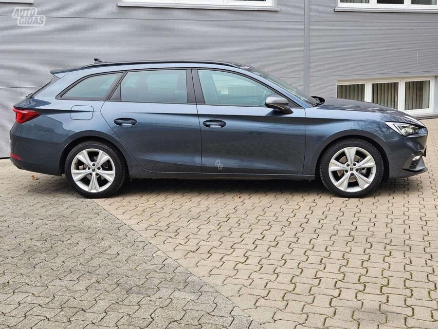 Pelēks SEAT Leon 2024 Kauņa, ar dzinēja tilpumu 1.50 L un nobraukumu 23 tūkst. km par 24295 €, foto 4 vietnē AUTOMOTO.COM.LV