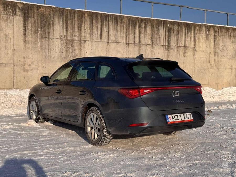 Pelēks SEAT Leon 2024 Viļņa, ar dzinēja tilpumu 1.50 L un nobraukumu 58 tūkst. km par 21400 €, foto 3 vietnē AUTOMOTO.COM.LV