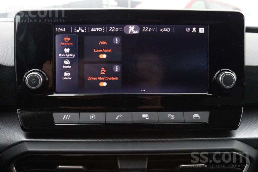 Pelēks SEAT Leon 2024 Rīga, ar dzinēja tilpumu 1.50 L un nobraukumu 43 tūkst. km par 21990 €, foto 18 vietnē AUTOMOTO.COM.LV