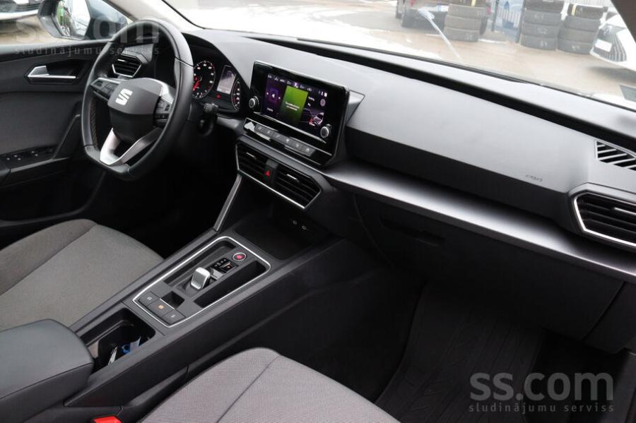Pelēks SEAT Leon 2024 Rīga, ar dzinēja tilpumu 1.50 L un nobraukumu 43 tūkst. km par 21990 €, foto 26 vietnē AUTOMOTO.COM.LV