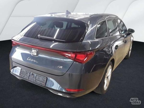 Pelēks SEAT Leon 2025 Kauņa, ar dzinēja tilpumu 1.50 L un nobraukumu 23 tūkst. km par 33145 €, foto 3 vietnē AUTOMOTO.COM.LV