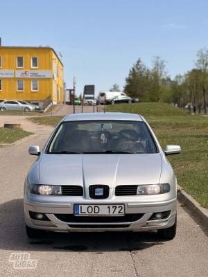 Сеат Леон 2000 в Каунас, объемом двигателя 1.80 л и пробегом 243 тыс. км за 1100 €, фото  на AUTOMOTO.COM.LV
