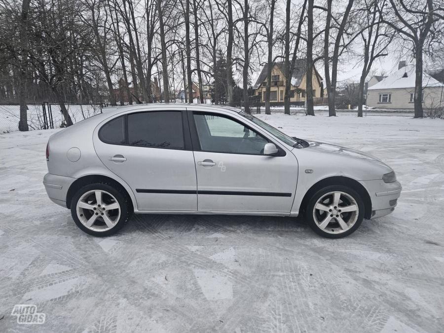 SEAT Leon 2001 Vilkaviškis, ar dzinēja tilpumu 1.90 L un nobraukumu 300 tūkst. km par 1000 €, foto 5 vietnē AUTOMOTO.COM.LV