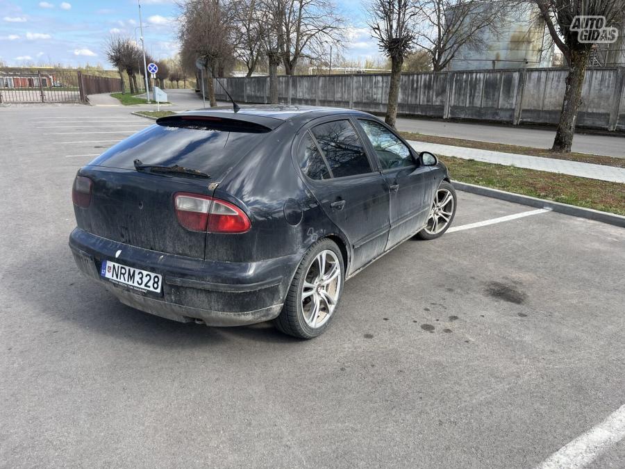 SEAT Leon 2002 Panevēža, ar dzinēja tilpumu 1.90 L un nobraukumu 333 tūkst. km par 800 €, foto 7 vietnē AUTOMOTO.COM.LV