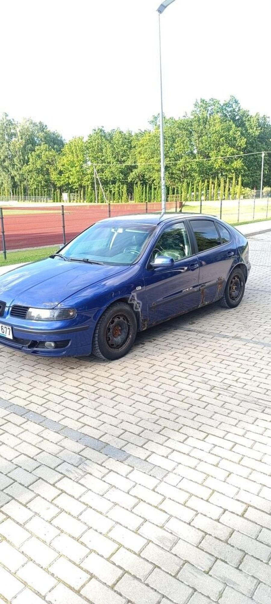 SEAT Leon 2002 in Birzai, with an engine capacity of 1.90 L and mileage of 527 thousand km for 500 €, photo 5 on AUTOMOTO.COM.LV