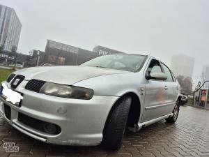 SEAT Leon 2003 in Vilnius, with an engine capacity of 1.90 L and mileage of 245 thousand km for 977 €, photo  on AUTOMOTO.COM.LV