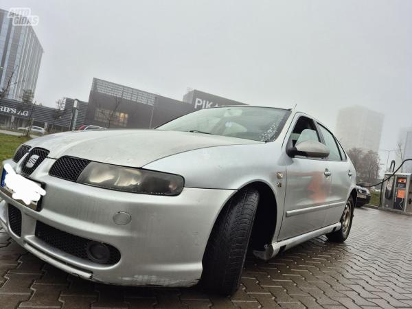 SEAT Leon 2003 in Vilnius, with an engine capacity of 1.90 L and mileage of 245 thousand km for 900 €, photo 4 on AUTOMOTO.COM.LV