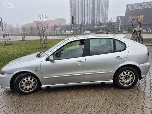 SEAT Leon 2003 in Vilnius, with an engine capacity of 1.90 L and mileage of 245 thousand km for 899 €, photo 3 on AUTOMOTO.COM.LV