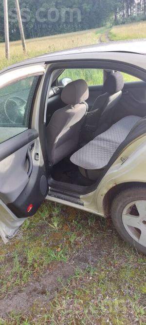 SEAT Leon 2004 Aizkraukle, ar dzinēja tilpumu 1.80 L un nobraukumu 328 tūkst. km par 1345 €, foto 6 vietnē AUTOMOTO.COM.LV