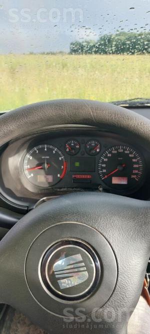 SEAT Leon 2004 Aizkraukle, ar dzinēja tilpumu 1.80 L un nobraukumu 328 tūkst. km par 1345 €, foto 8 vietnē AUTOMOTO.COM.LV