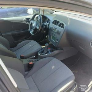 SEAT Leon 2005 Kauņa, ar dzinēja tilpumu 1.90 L un nobraukumu 300 tūkst. km par 870 €, foto 5 vietnē AUTOMOTO.COM.LV
