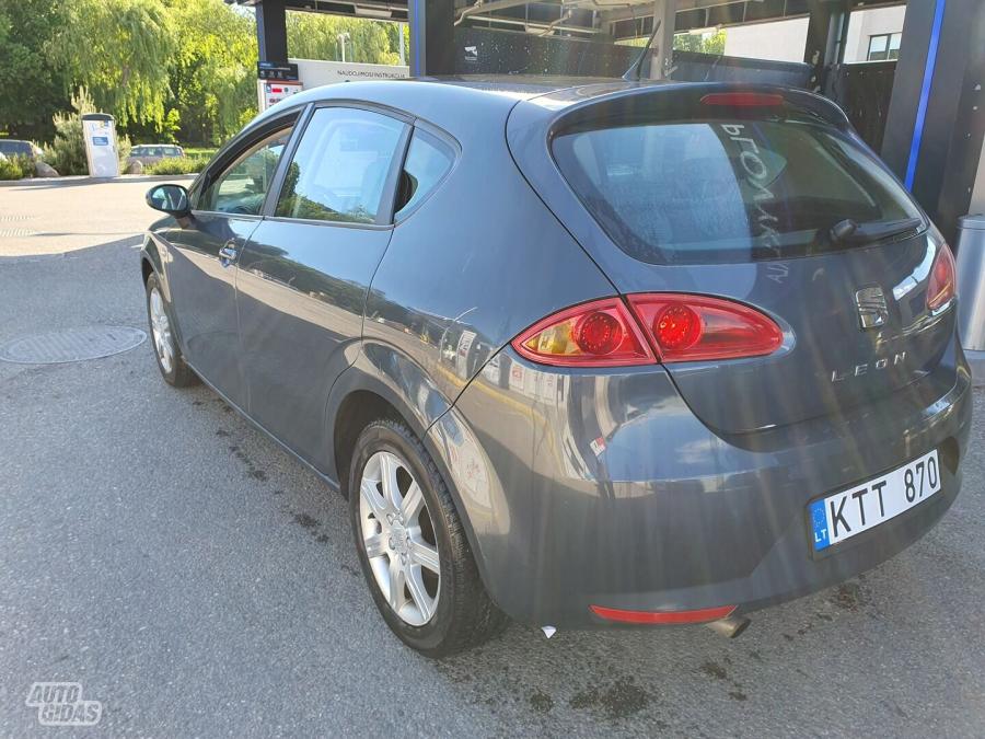 SEAT Leon 2005 in Kaunas, with an engine capacity of 1.90 L and mileage of 361 thousand km for 850 €, photo 4 on AUTOMOTO.COM.LV