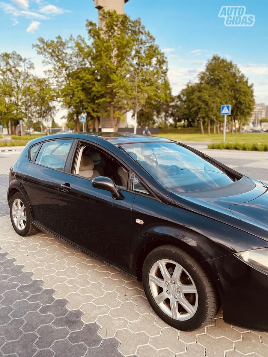 SEAT Leon 2005 in Panevezys, with an engine capacity of 1.90 L and mileage of 34 thousand km for 1000 €, photo 5 on AUTOMOTO.COM.LV