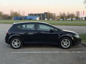 SEAT Leon 2006 in Kaunas, with an engine capacity of 2.00 L and mileage of 326 thousand km for 1000 €, photo 6 on AUTOMOTO.COM.LV