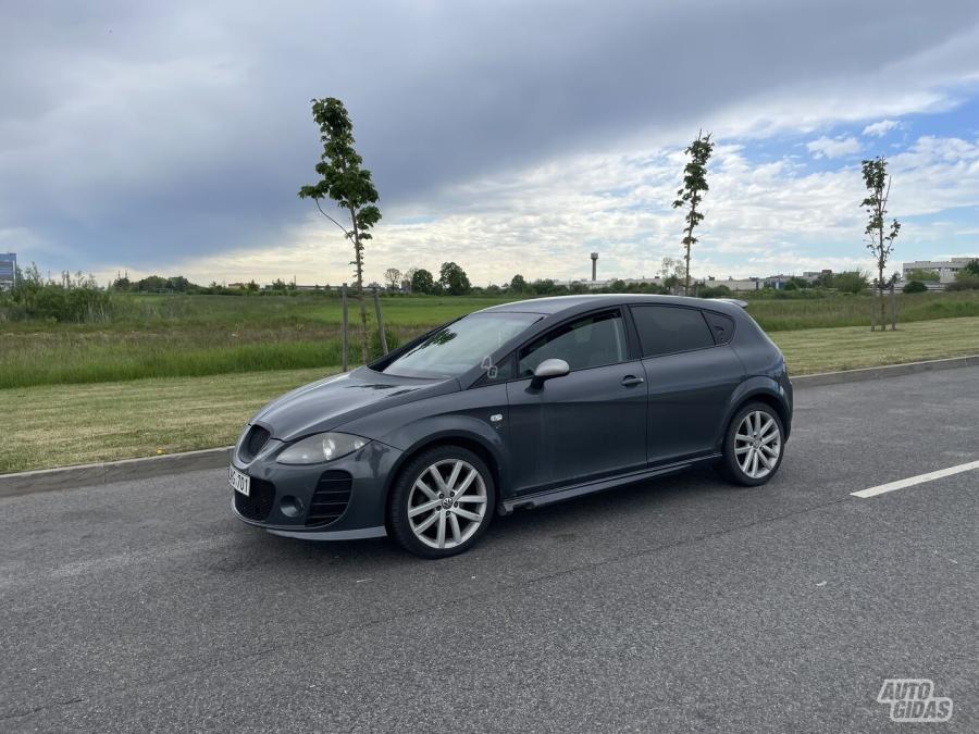 SEAT Leon 2006 in Klaipeda, with an engine capacity of 2.00 L and mileage of 224 thousand km for 3000 €, photo 3 on AUTOMOTO.COM.LV