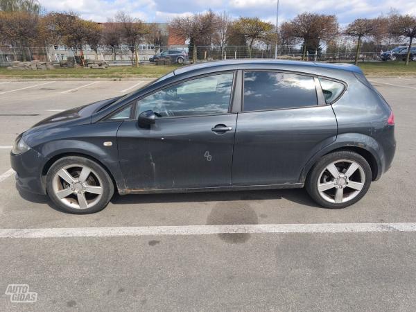 SEAT Leon 2007 Panevēža, ar dzinēja tilpumu 1.90 L un nobraukumu 219 tūkst. km par 900 €, foto 2 vietnē AUTOMOTO.COM.LV