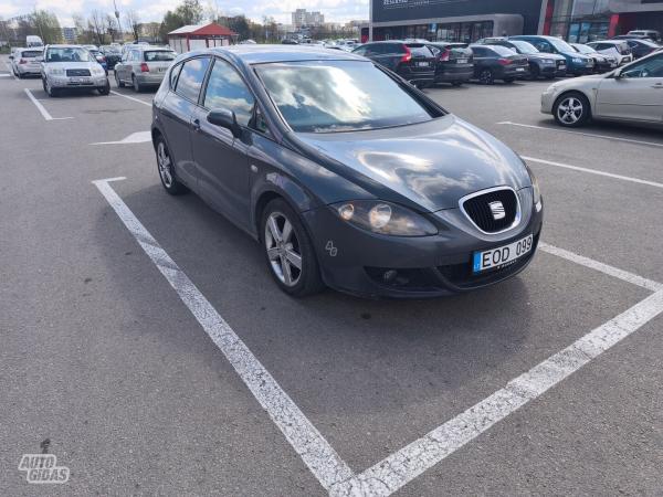 SEAT Leon 2007 Panevēža, ar dzinēja tilpumu 1.90 L un nobraukumu 219 tūkst. km par 900 €, foto 3 vietnē AUTOMOTO.COM.LV
