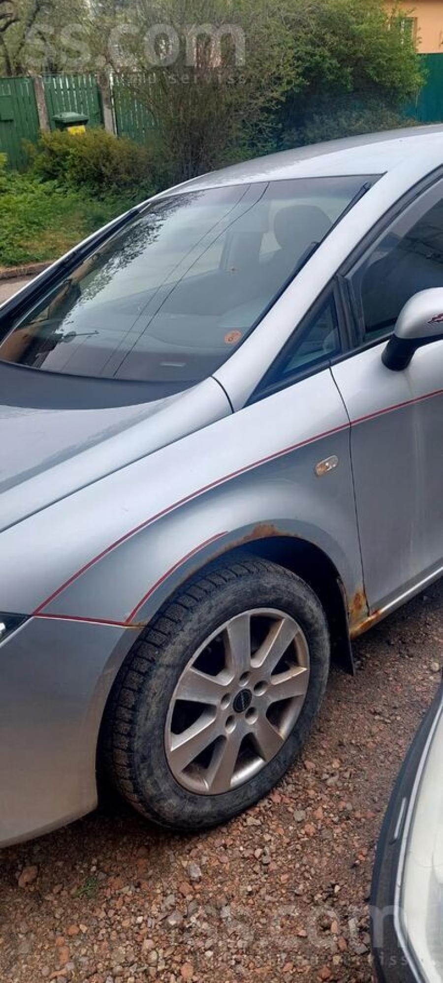 SEAT Leon 2007 Rīga, ar dzinēja tilpumu 1.60 L un nobraukumu 172 tūkst. km par 700 €, foto 3 vietnē AUTOMOTO.COM.LV