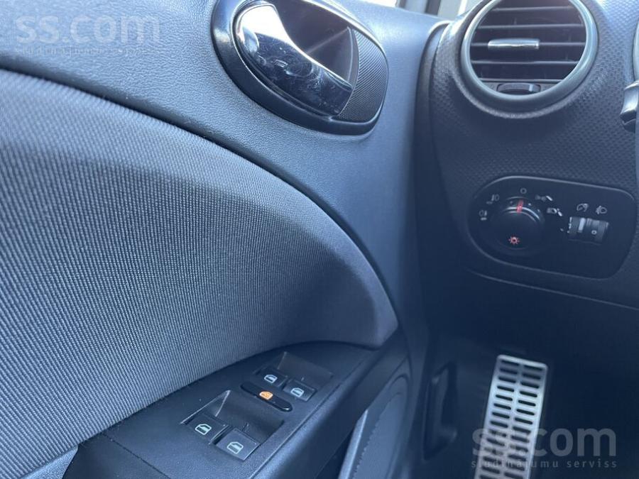 SEAT Leon 2007 Talsi, ar dzinēja tilpumu 2.00 L un nobraukumu 341 tūkst. km par 2400 €, foto 15 vietnē AUTOMOTO.COM.LV