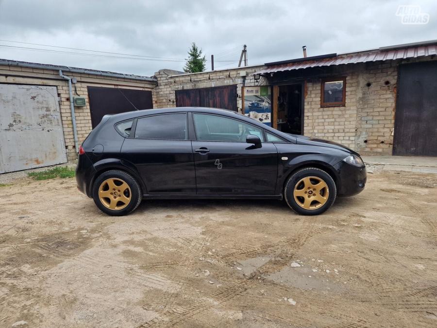 SEAT Leon 2007 in Siauliai, with an engine capacity of 1.90 L and mileage of 378 thousand km for 1380 €, photo 7 on AUTOMOTO.COM.LV