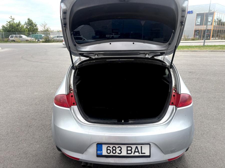 SEAT Leon 2007 in Tallinn, with an engine capacity of 2.00 L and mileage of 280 thousand km for 2399 €, photo 20 on AUTOMOTO.COM.LV