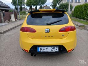 SEAT Leon 2007 in Alytus, with an engine capacity of 2.00 L and mileage of 327 thousand km for 1250 €, photo 9 on AUTOMOTO.COM.LV
