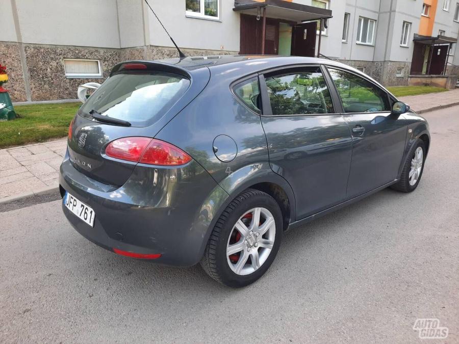 SEAT Leon 2007 in Siauliai, with an engine capacity of 1.90 L and mileage of 310 thousand km for 1350 €, photo 5 on AUTOMOTO.COM.LV