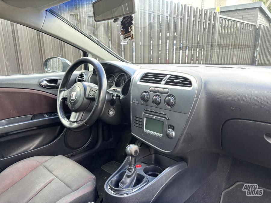 SEAT Leon 2007 Kauņa, ar dzinēja tilpumu 1.90 L un nobraukumu 305 tūkst. km par 1390 €, foto 6 vietnē AUTOMOTO.COM.LV