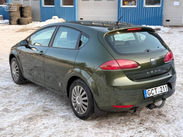 SEAT Leon 2008 in Kaunas, with an engine capacity of 1.60 L and mileage of 224 thousand km for 1950 €, photo 4 on AUTOMOTO.COM.LV