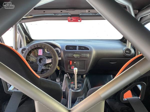 SEAT Leon 2008 Viļņa, ar dzinēja tilpumu 2.00 L un nobraukumu 260 tūkst. km par 16000 €, foto 6 vietnē AUTOMOTO.COM.LV